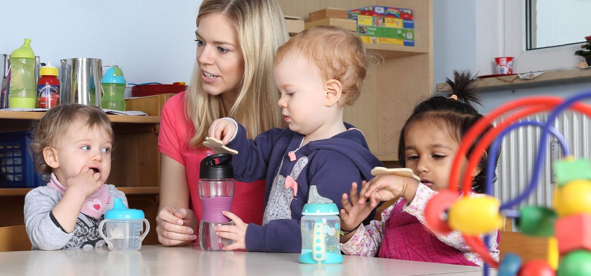 Staatlich anerkannte/r Kinderpfleger/in - lwielernen GmbH ...